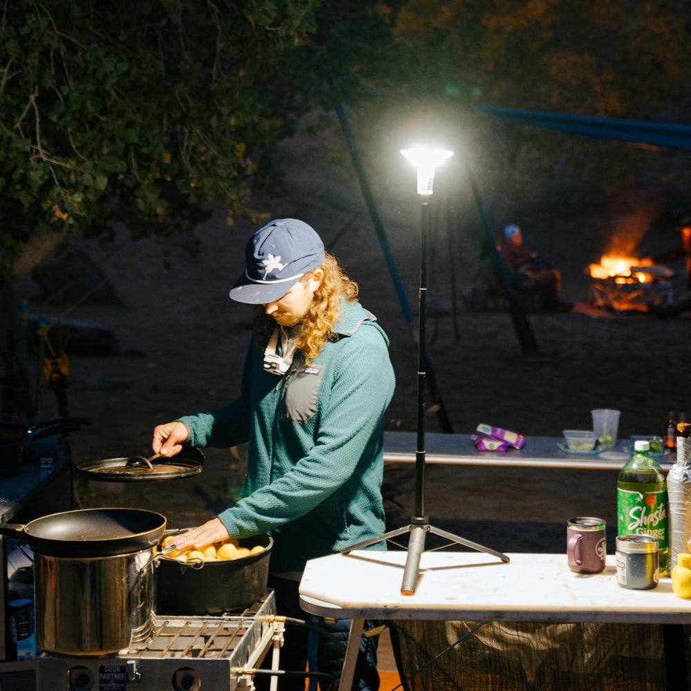 LightRanger 800 Lumen Ultra-compact Telescoping Camp Light